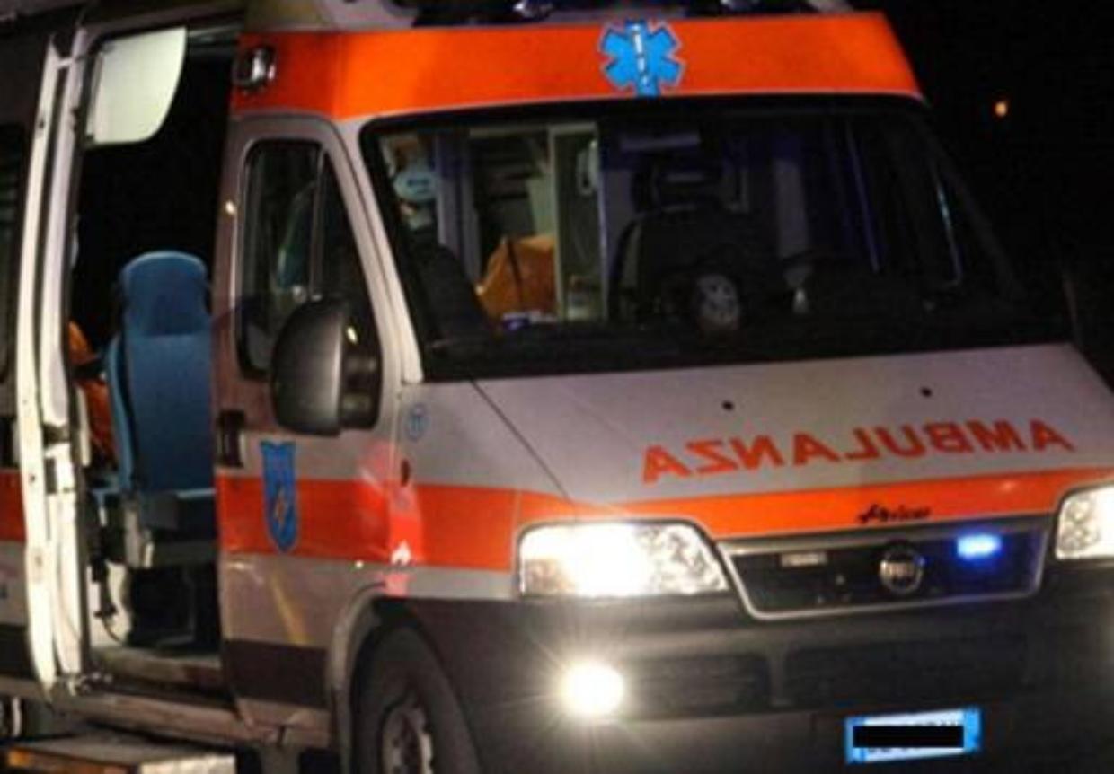 Auto contro un muro, ragazza di 19 anni muore nel Messinese - La Sicilia