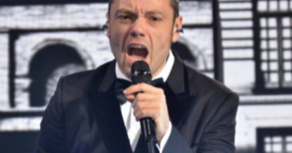 Tiziano Ferro accende l'estate di Messina: 12 luglio allo Stadio Franco ...