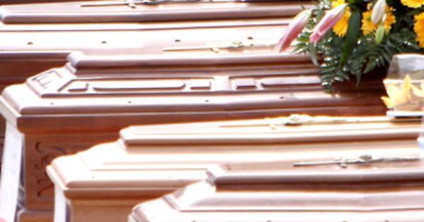 Camera mortuaria piena a Lampedusa: 21 bare, riconoscimenti conclusi e ...