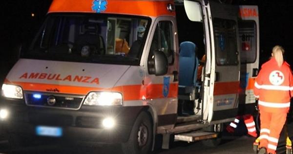 Incidente stradale a Milazzo: nello scontro tra due auto una ragazza ...