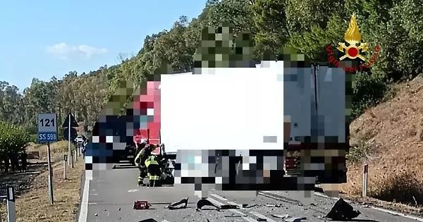 Scontro tra un van e un camion: quattro morti vicino Matera - La Sicilia