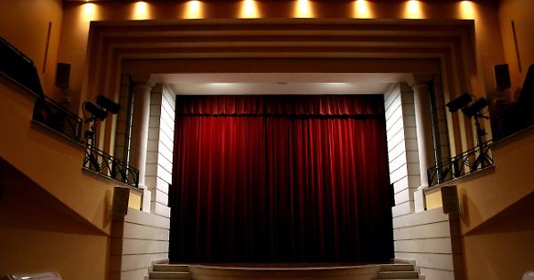 Teatro Naselli a Comiso, una platea senza confini - La Sicilia
