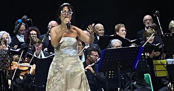 Chiaramonte, anche l'artista Blu Oltremare al concerto "Incanto All ...