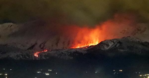 Etna, nuova bocca a bassa quota. Le rassicurazioni del vulcanologo ...
