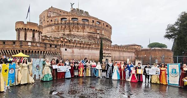 Il gruppo storico Abatellis Branciforti incanta Roma all'Epifania ...