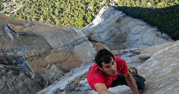 “Skyscraper Live”: Alex Honnold sfiderà il Taipei 101 in diretta su ...
