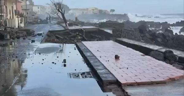 Stazzo spazzata via dal ciclone Harry: "Il lungomare non c'è più" - La ...