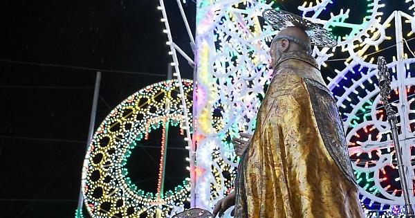 Ad Aci Sant'Antonio baby pusher sorpreso a spacciare durante la festa ...