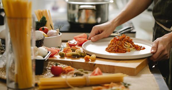 Con un QR "Food Sospeso" trasforma le donazioni in pasti per i ...
