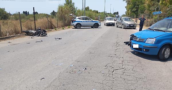 Scoglitti, scontro auto-moto: ferito un centauro - La Sicilia
