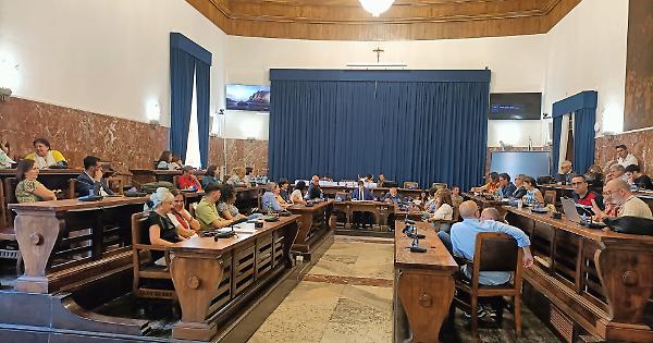 Palazzo Zanca in affanno: verbali contorti, seggi ancora al lavoro e ...