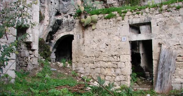 Modica e un tesoro nascosto ai più: la chiesa rupestre di Santa Venera ...